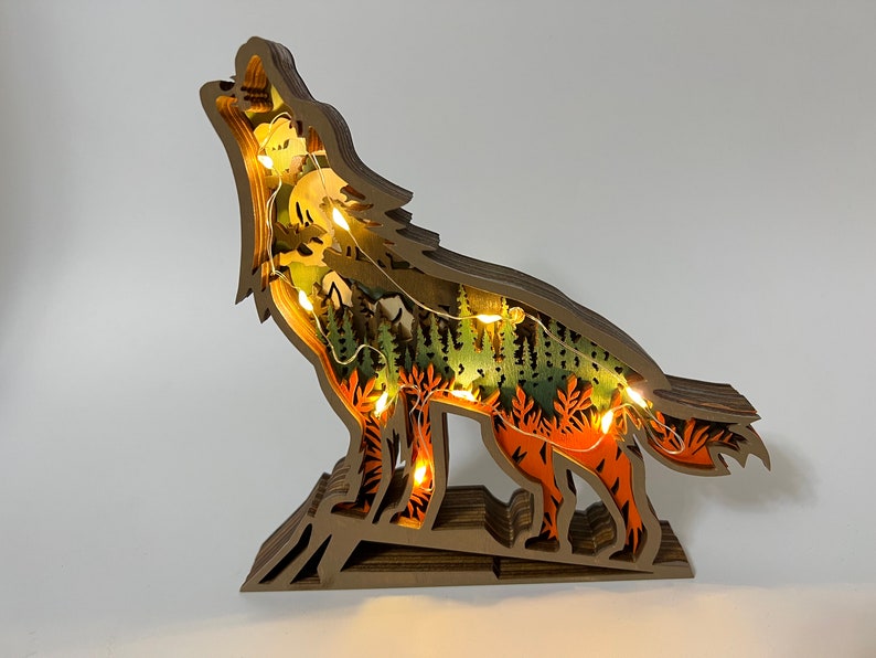 Wild Harmony-3d Carved Wolf Lamp-illuminate With Majesty-captivating ...