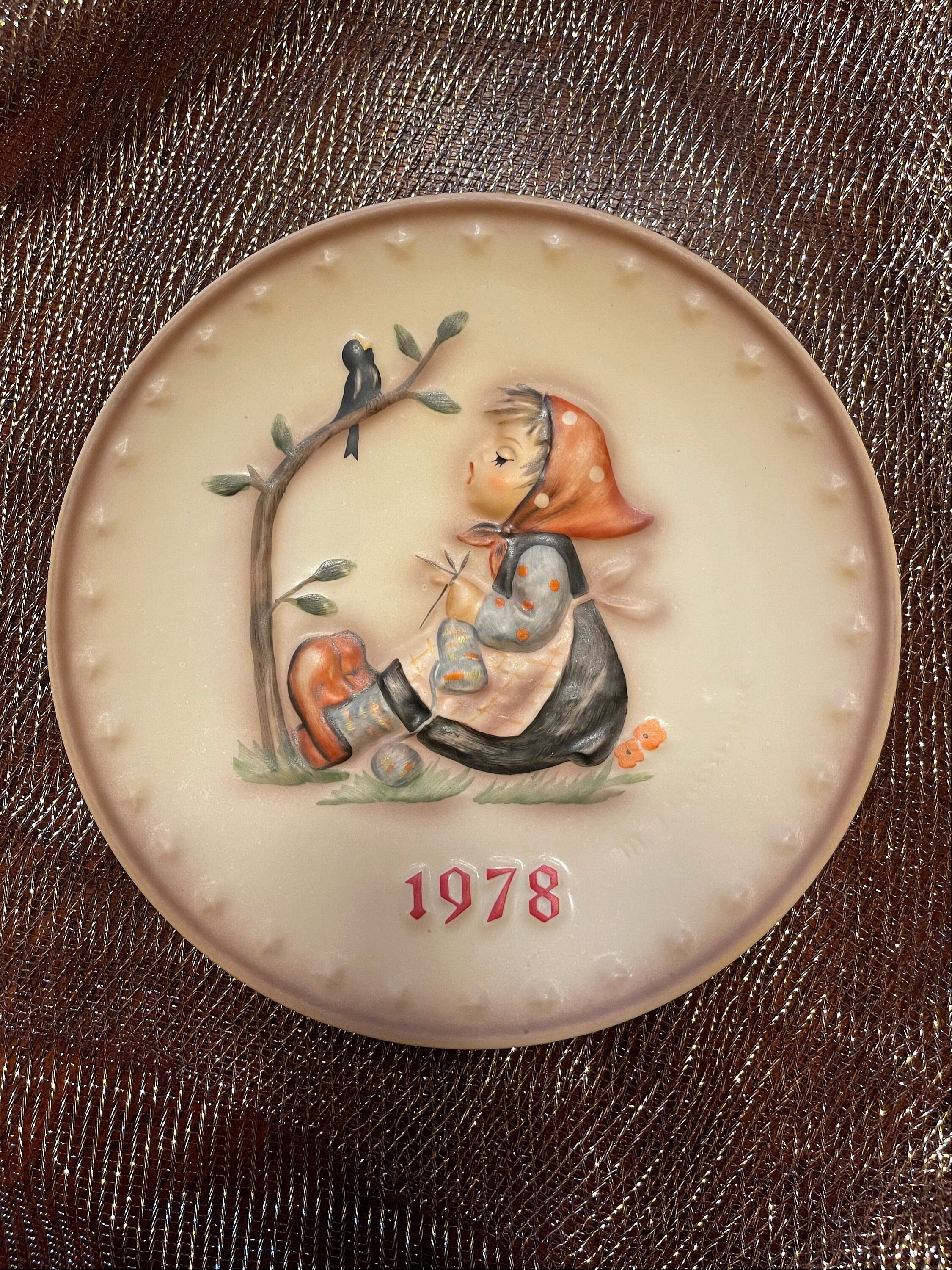 Hummel Annual Plate Collection 1971-1988 17 Plates, but Only 10 Pics ...