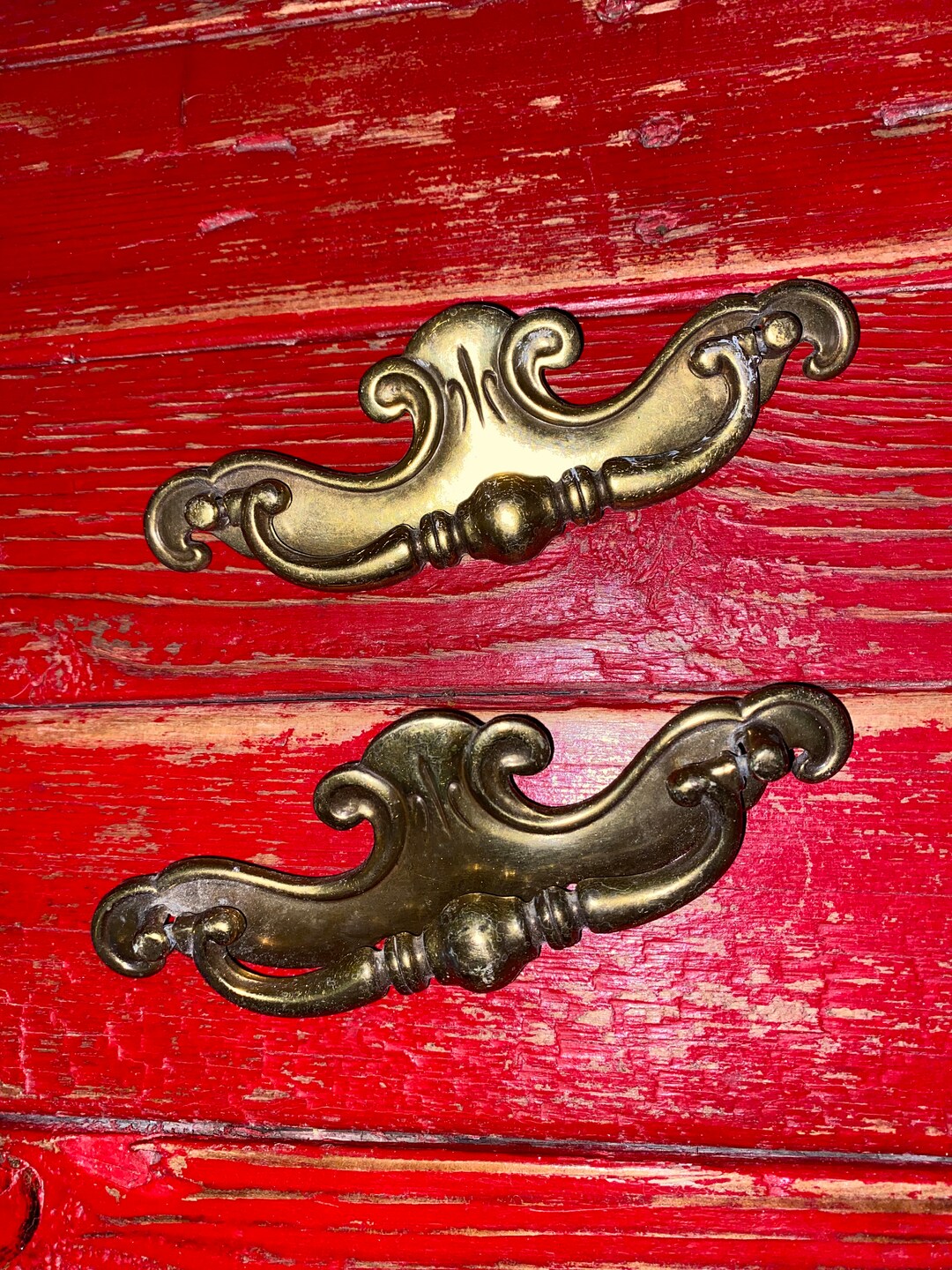 A (rare) Original Vintage Chippendale Batwing Pull Bail. - Etsy