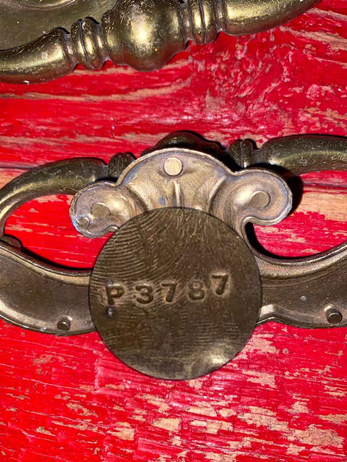 A rare Original Vintage Chippendale Batwing Pull Bail. - Etsy