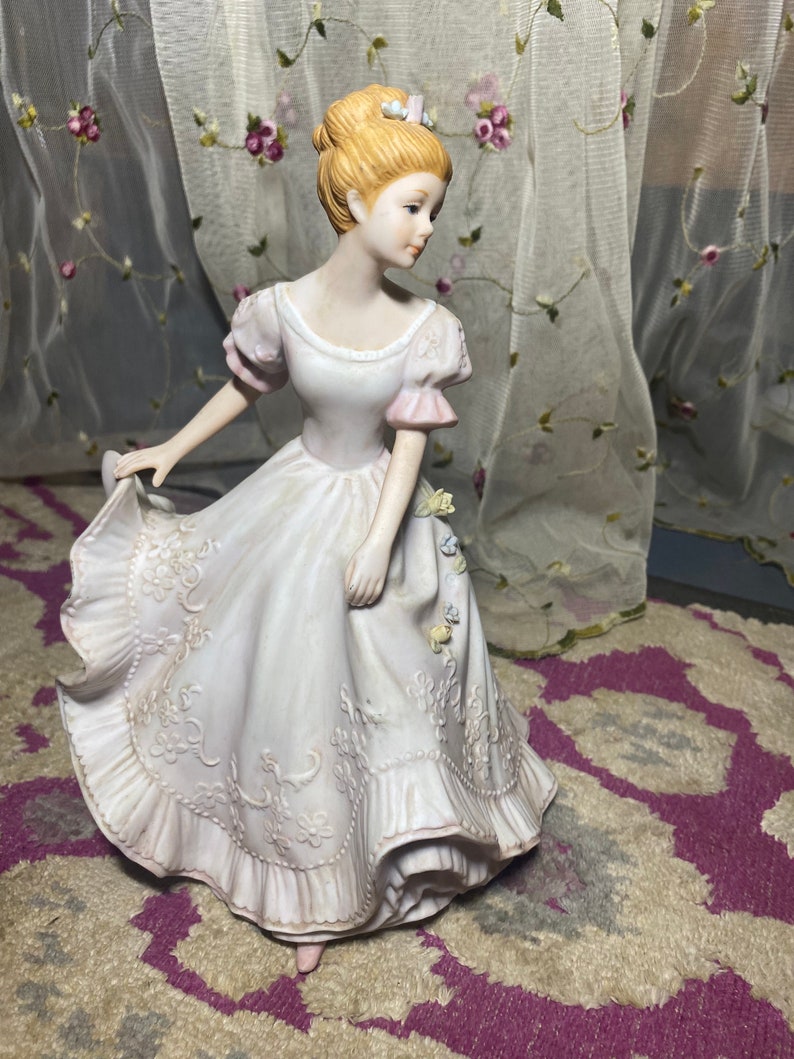 Vintage 1993 Homco Masterpiece Porcelain Figurine -lady Caroline - Etsy