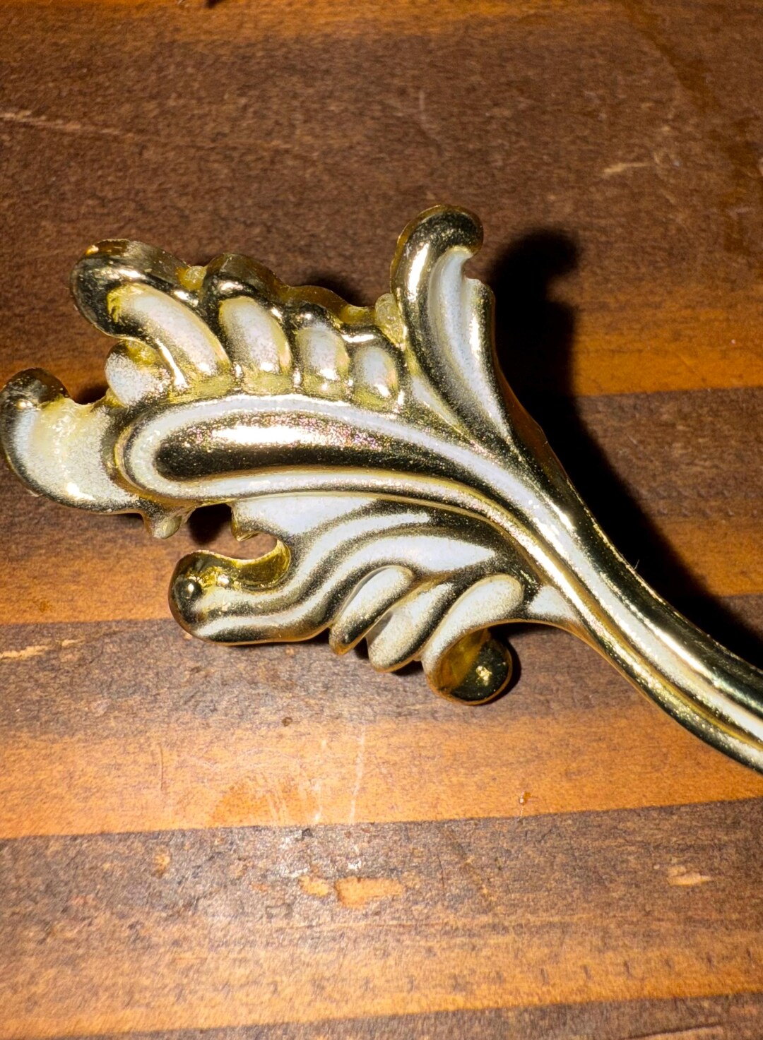 New French Provincial Gold and Ivory Pull Handles 1 Set of 6 Include ...