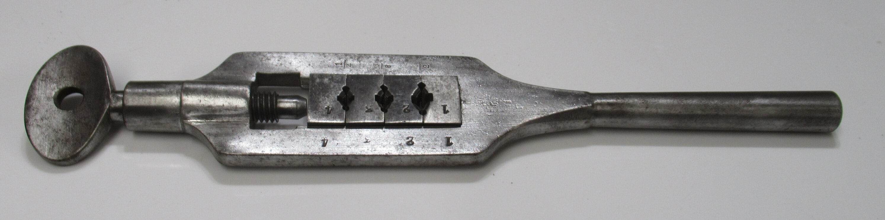 Superb Antique Engineers Multi Split Die Stock Threading Tool ...
