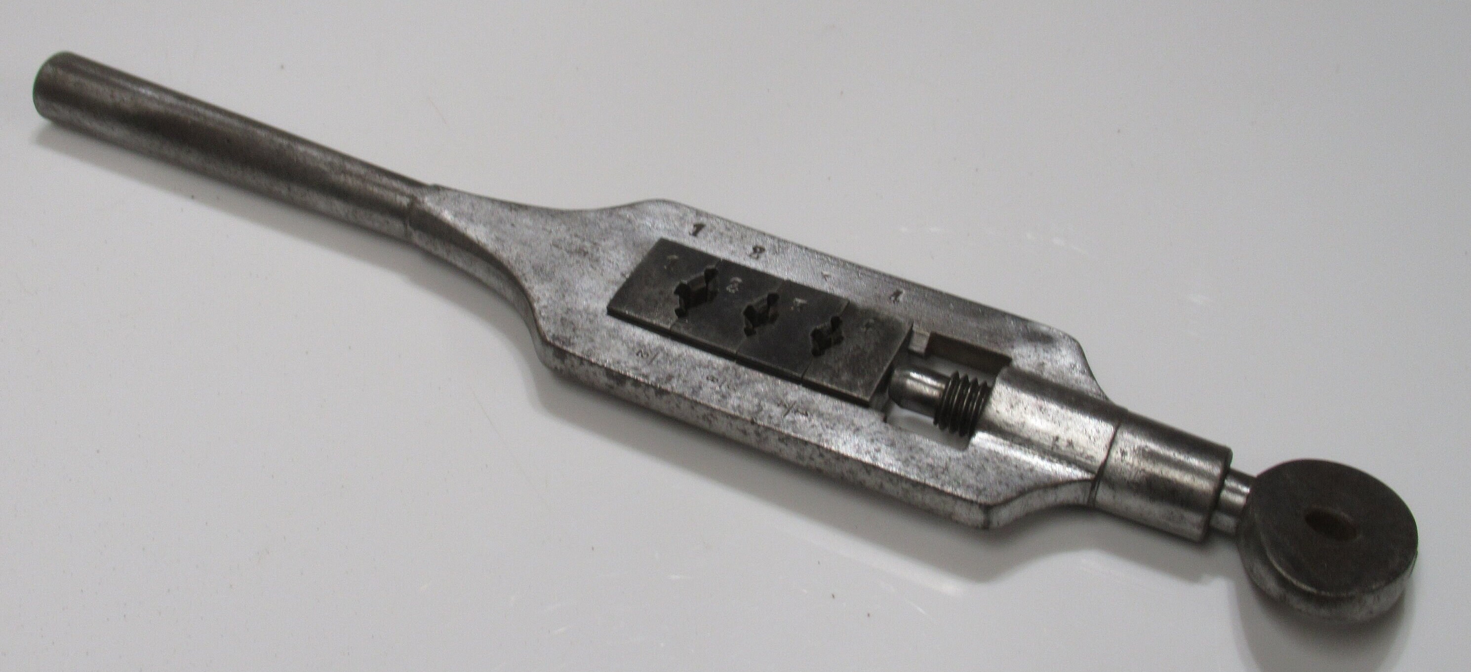 Superb Antique Engineers Multi Split Die Stock Threading Tool ...