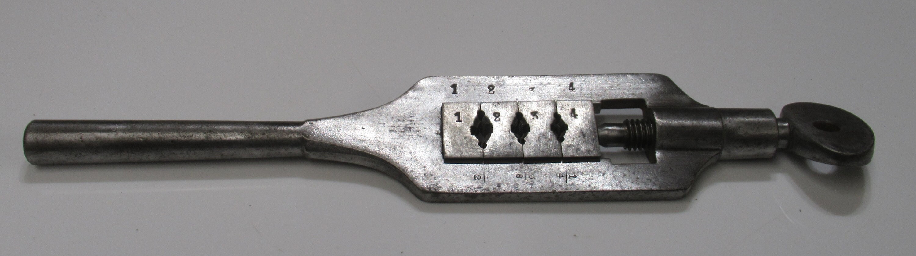 Superb Antique Engineers Multi Split Die Stock Threading Tool ...