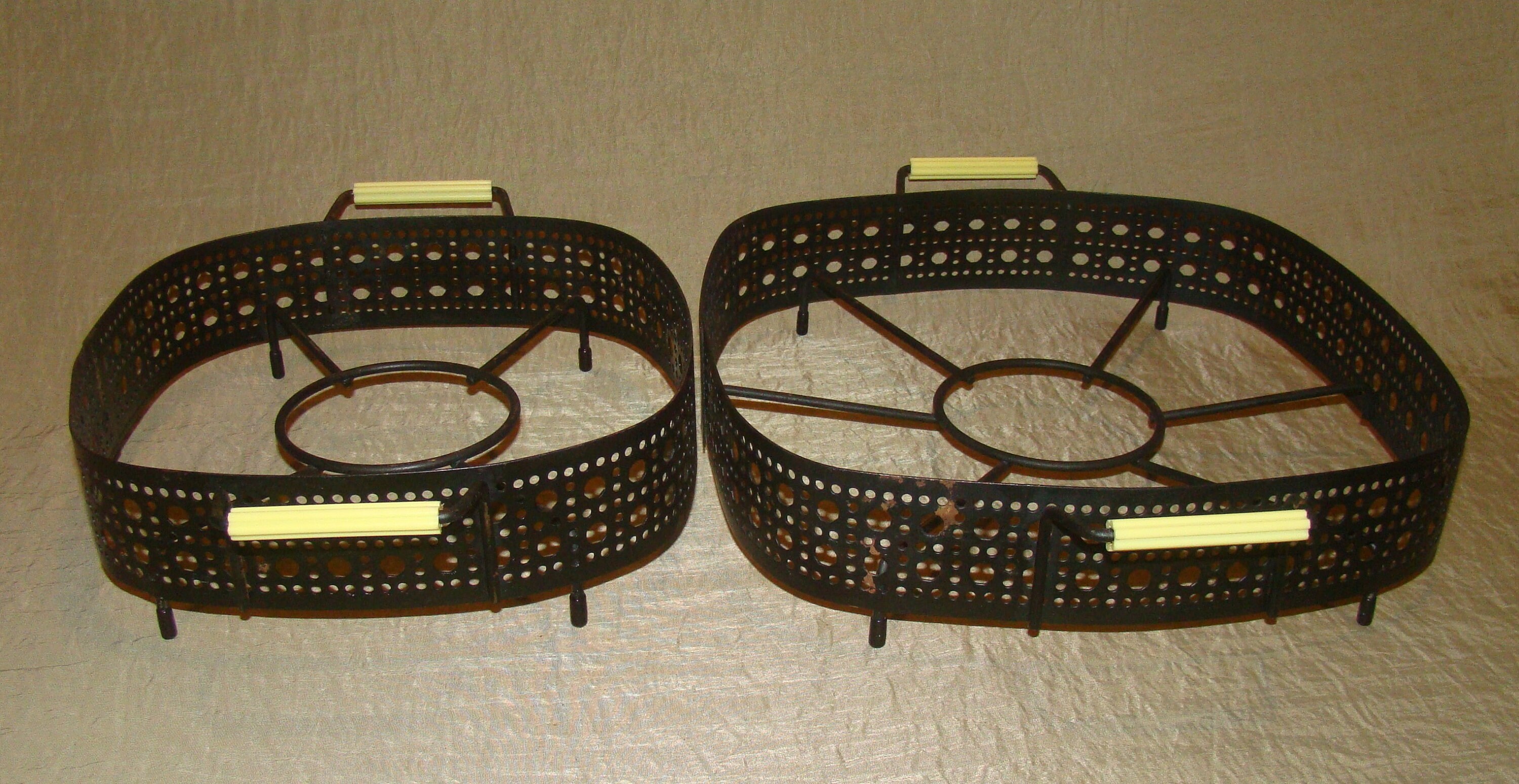 2 Mid Century Vintage Baking Pyrex Type Casserole Dish Black Metal ...