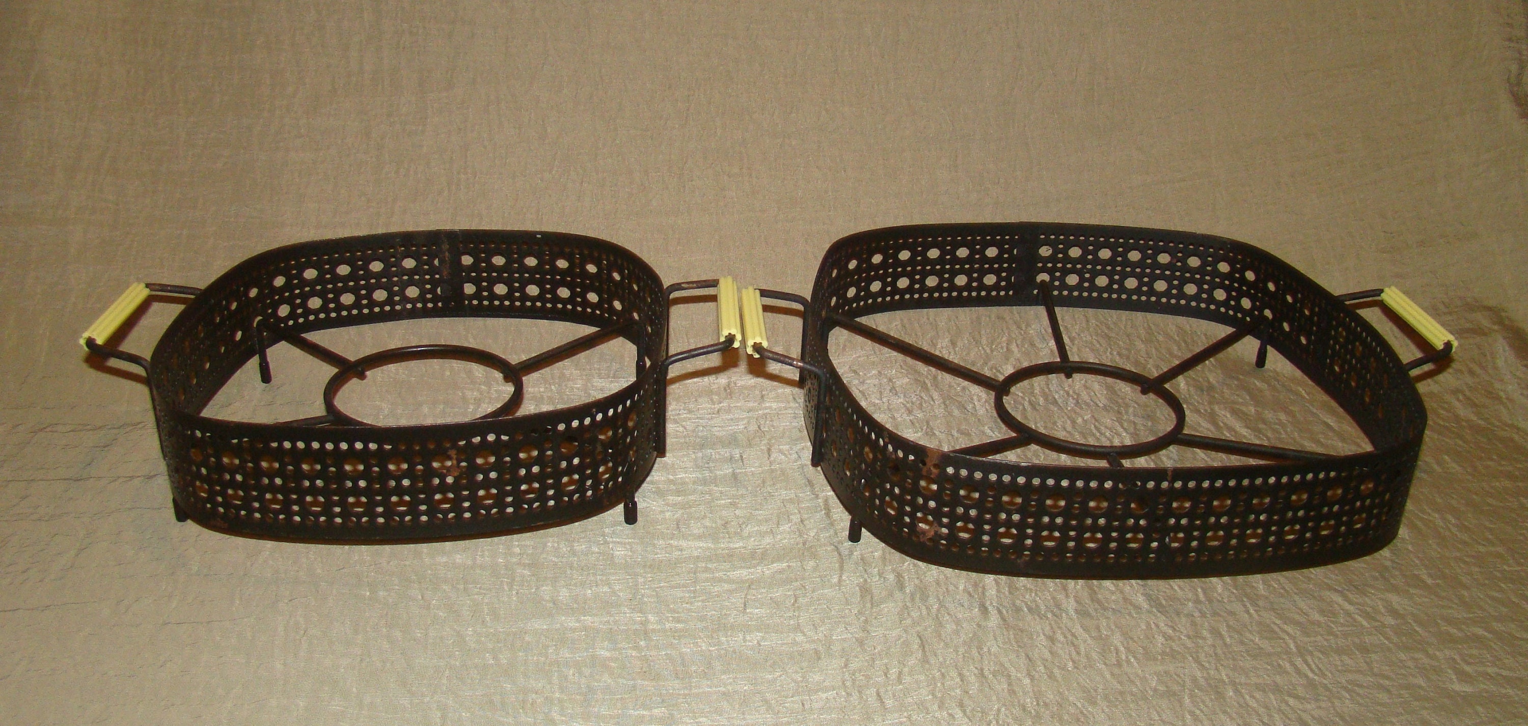 2 Mid Century Vintage Baking Pyrex Type Casserole Dish Black Metal ...