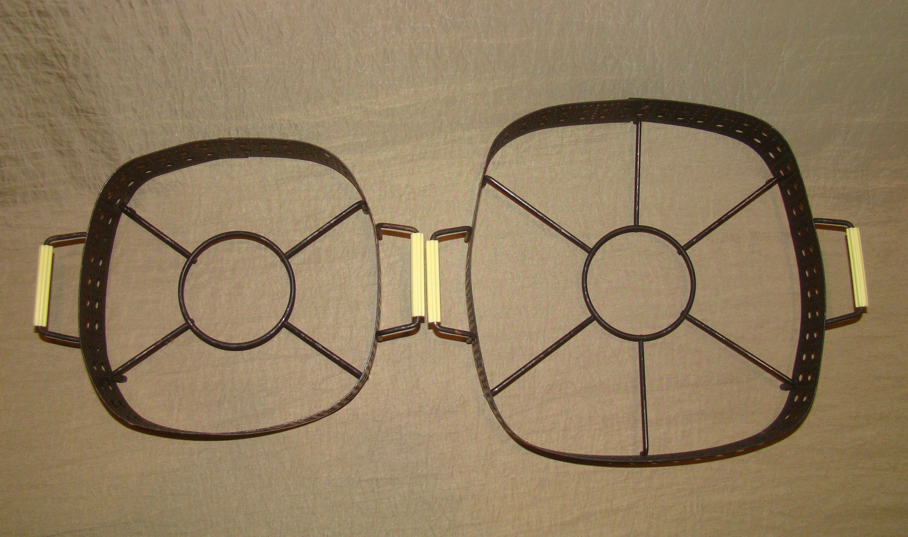 2 Mid Century Vintage Baking Pyrex Type Casserole Dish Black Metal ...