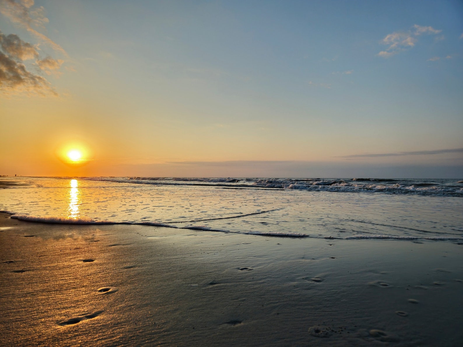 Sunrise Over HHI Beach Digital Print - Desktop Wallpaper, Digital Wall ...