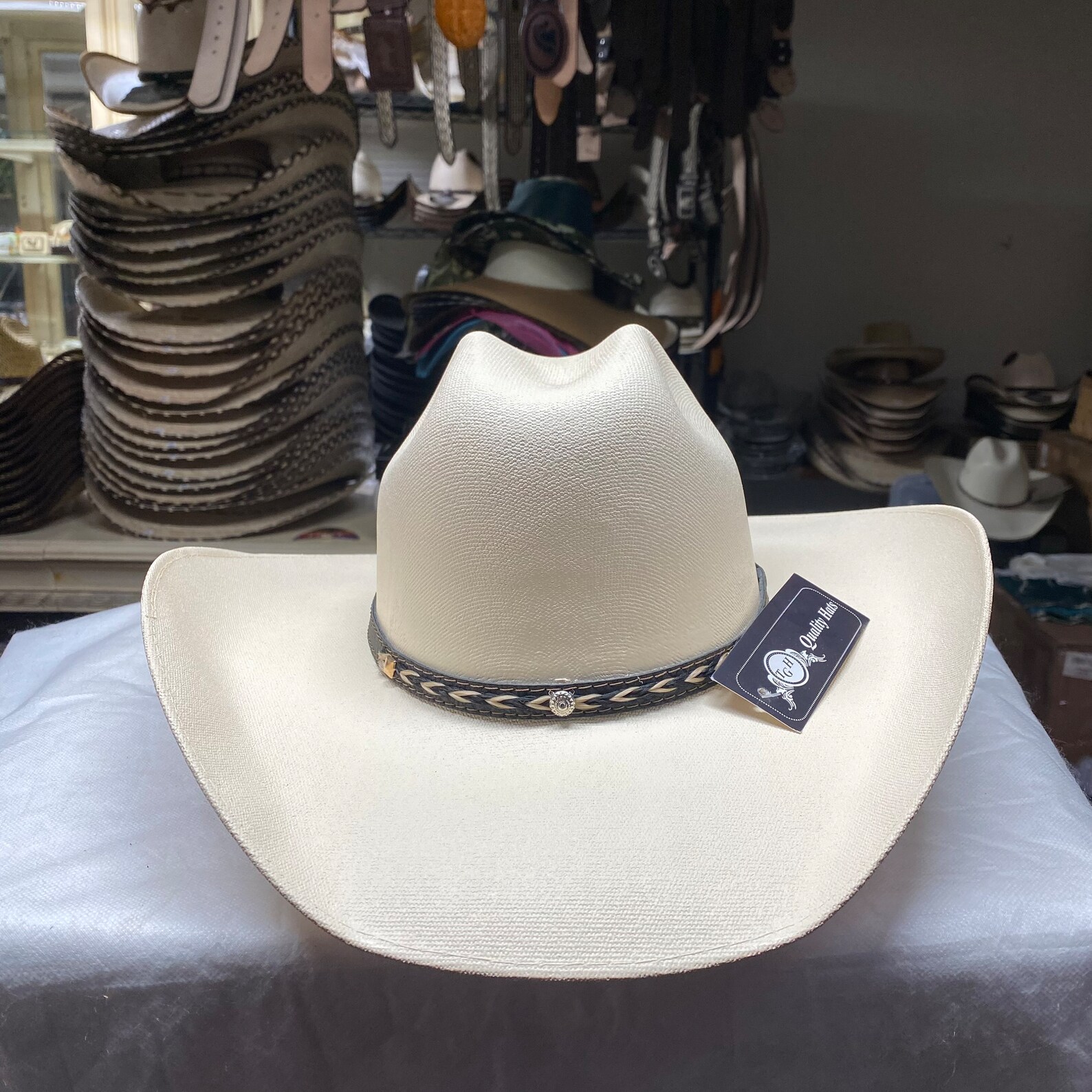 Mens Western Cowboy Hat. Mens Rodeo Cowboy Hat. Mens White Cowboy ...