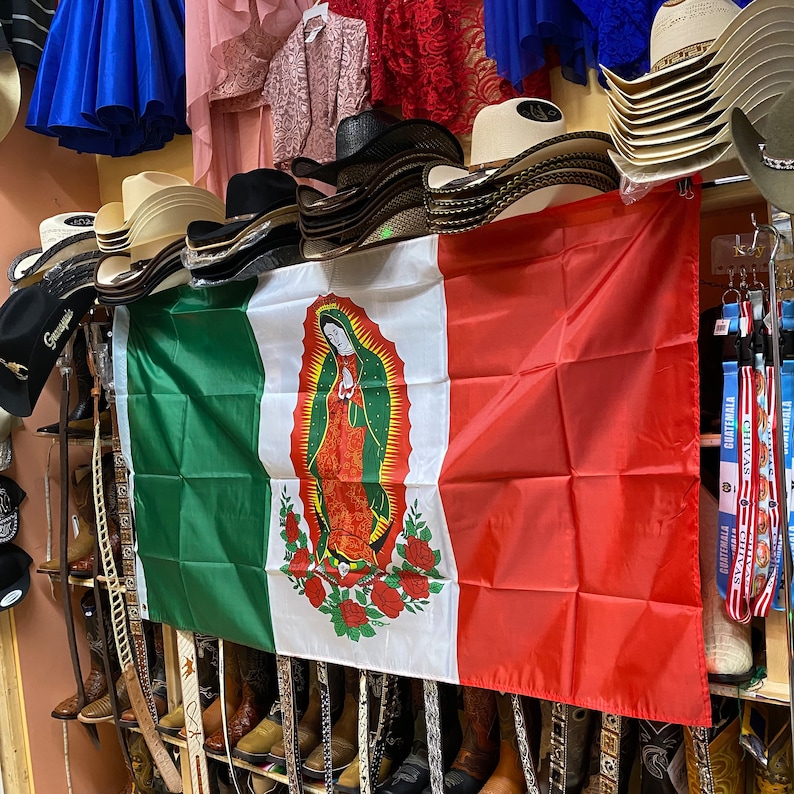 Drapeau mexicain extra large de 60' par 35' avec la Vierge Marie. Grand ...