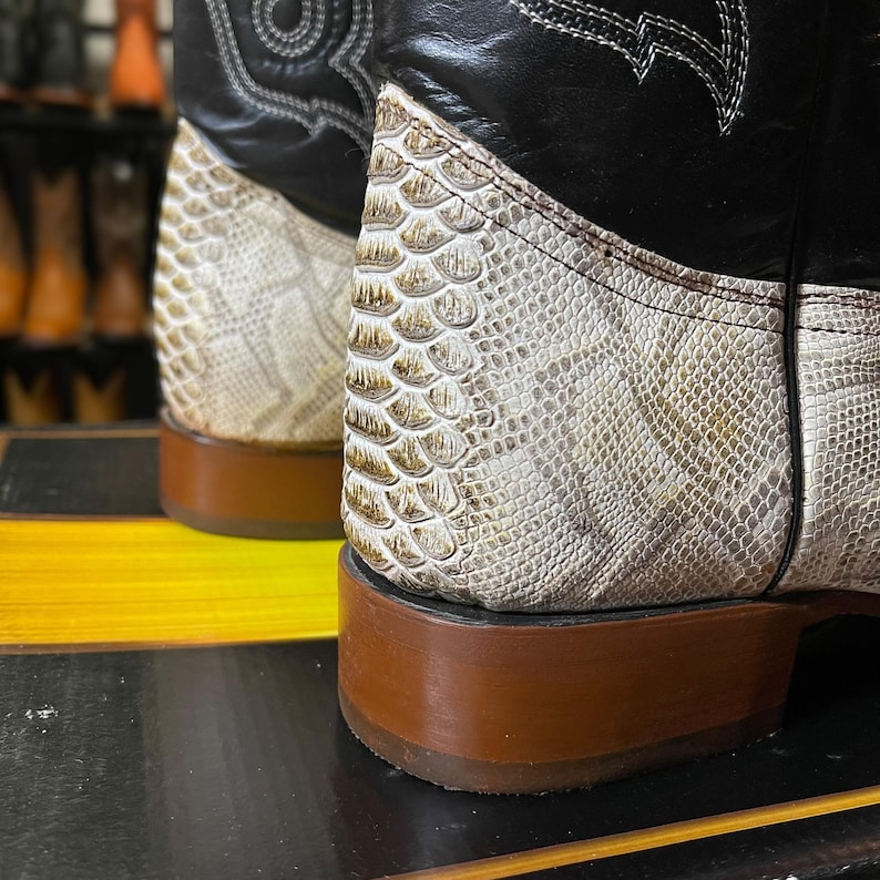 Men’s White Python Snake Skin Boots. Square Toe Cowboy Boots for Men ...