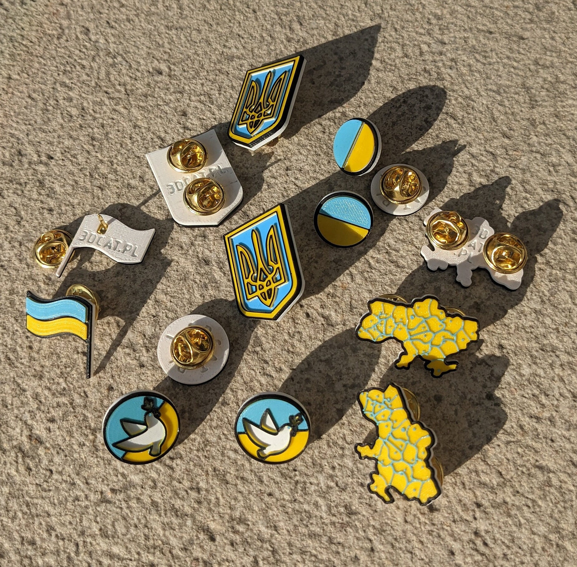 3d-printed Small Ukrainian Enamel Pins - Etsy Canada