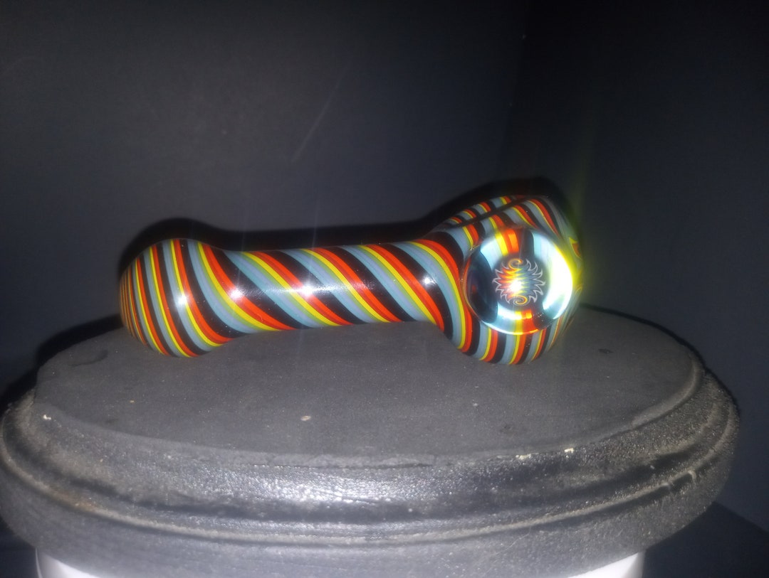 Rainbow Hand Blown Glass UV Reactive Tobacco Pipe - Etsy