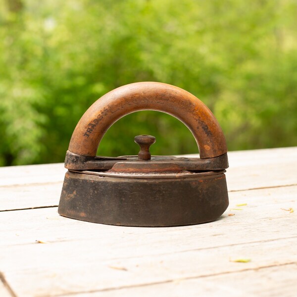 Antique Sad Iron - Etsy