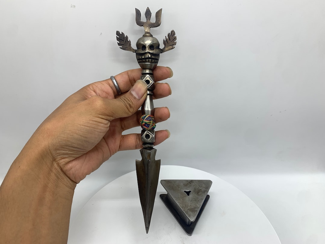 Rare Skull Headed Trishul Phurba. Phurba Dagger With Skull and Trident ...