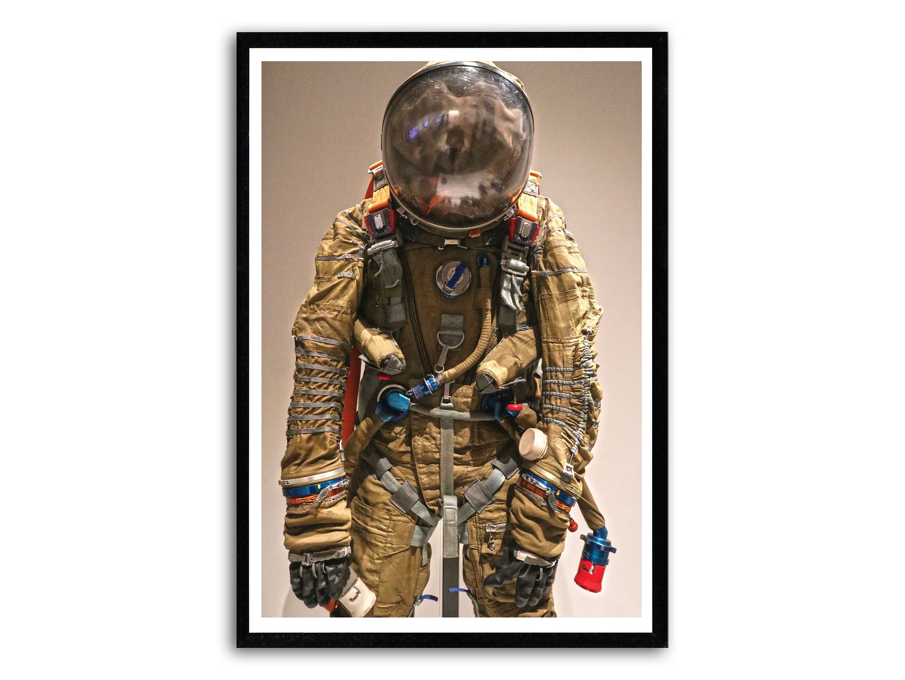 Astronaut Printable Download, Futuristic Architecture, Nasa Wall Art ...