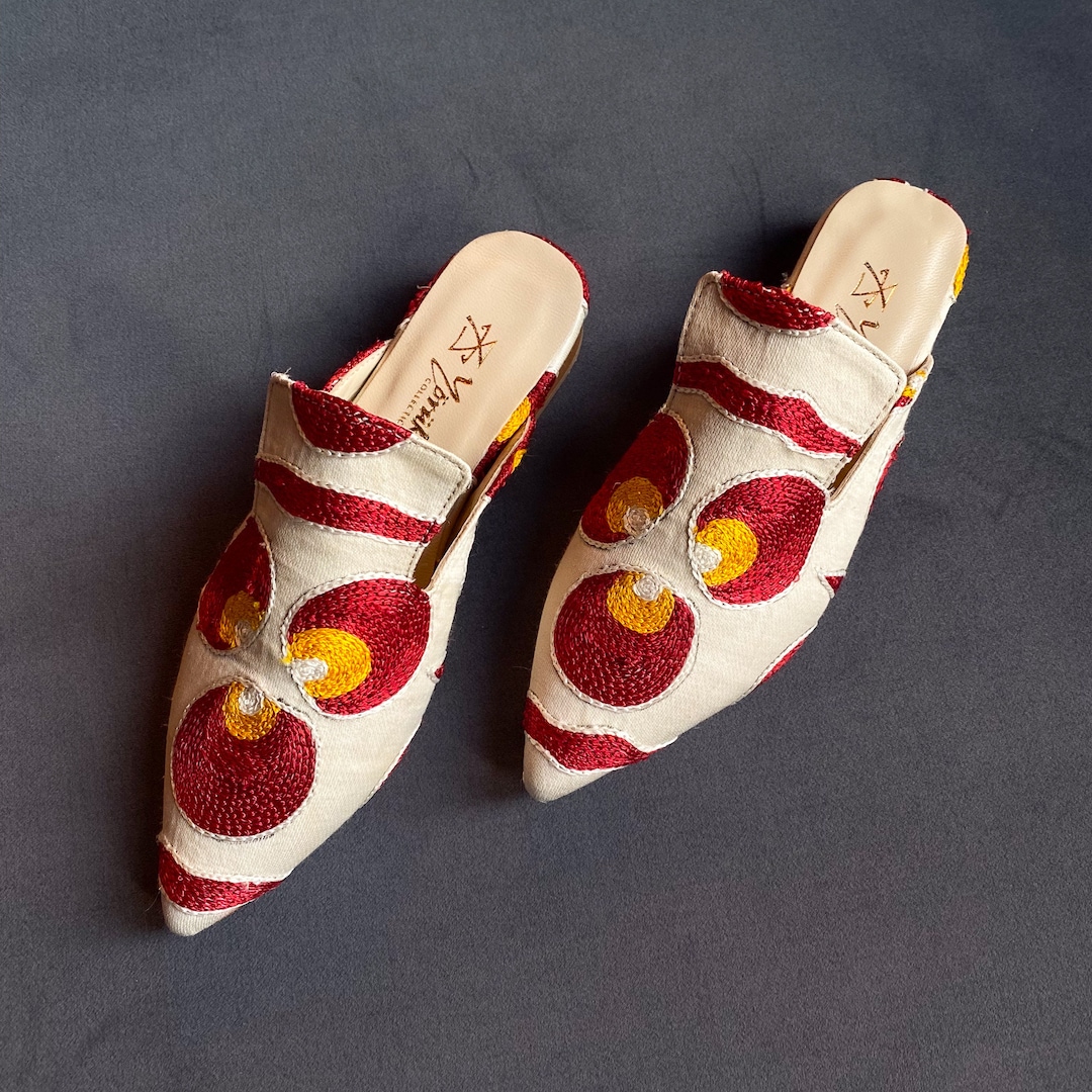 Red Suzani Slipper, Red Embroidered Slipper, Pointed Mule, Short Heel ...