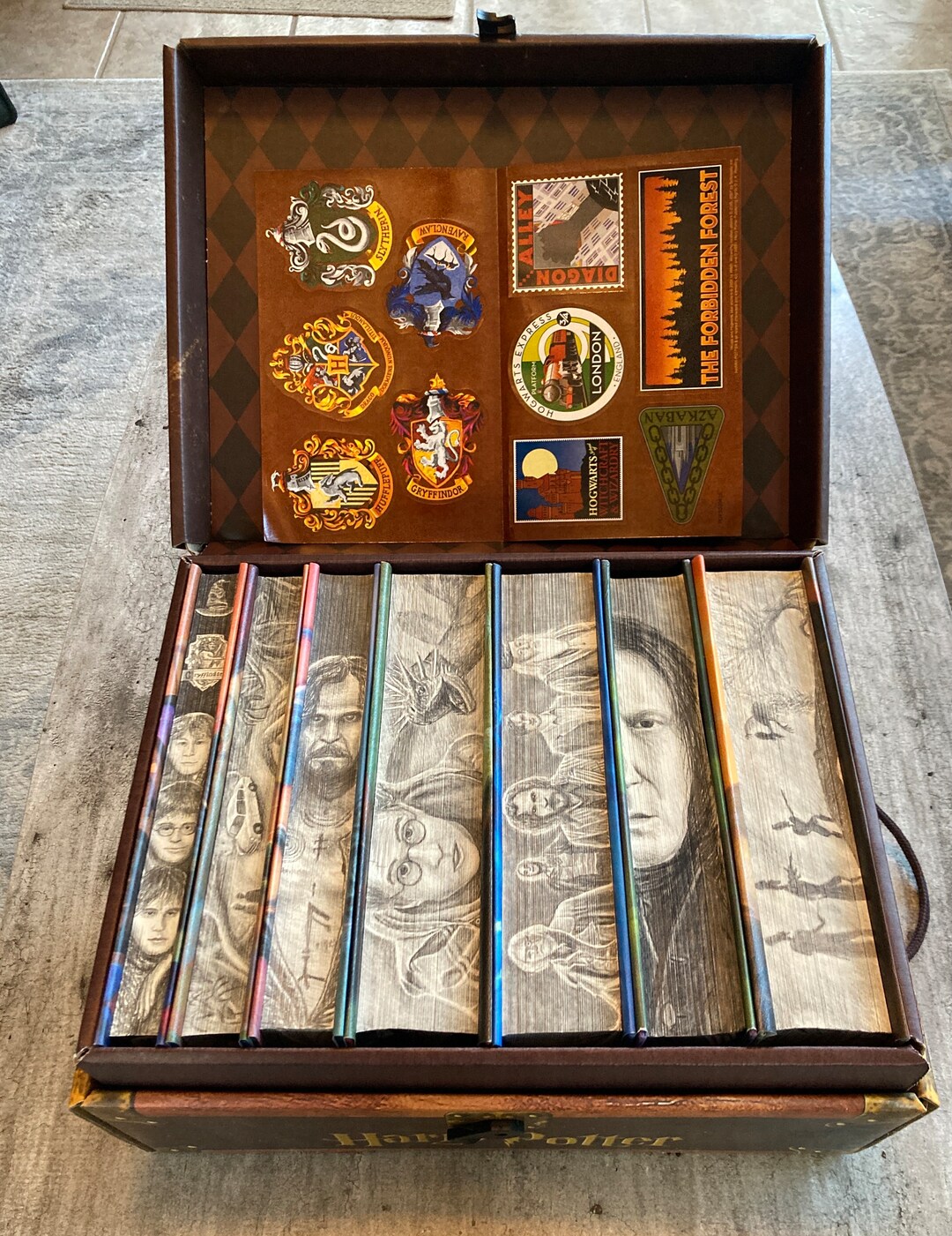 Harry Potter Collectors Boxed Book Set With Beautiful Custom Edge ...