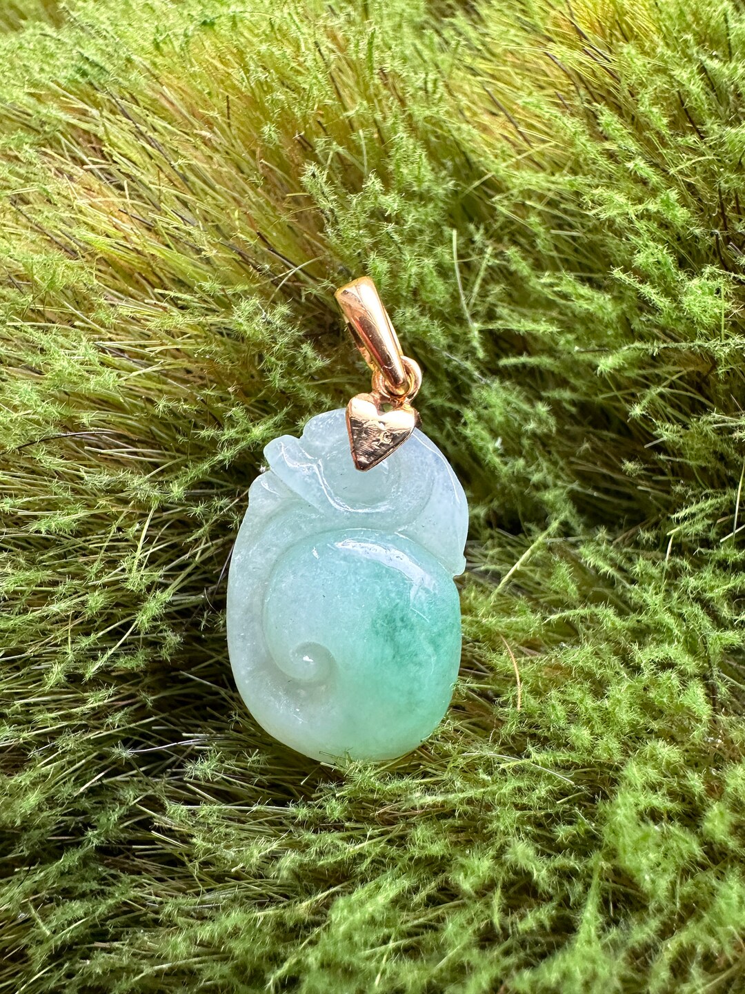Natural Grade A Burmese Icy Light Green Col Jadeite Jade 18 K Yellow ...