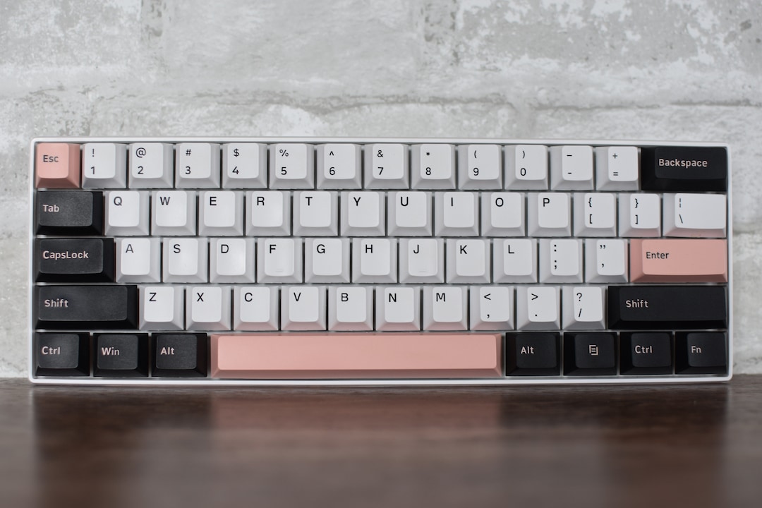 CUSTOM! Made-to-order! 60% RGB Mechanical Keyboard, Olivia-style ...