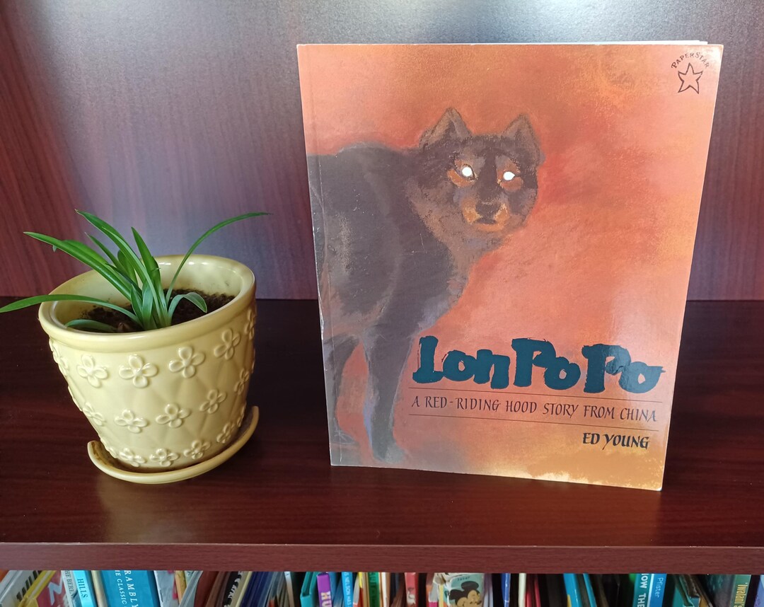 Lon Po Po, A Red Riding Hood Story From China, by Ed Young, Caldecott ...
