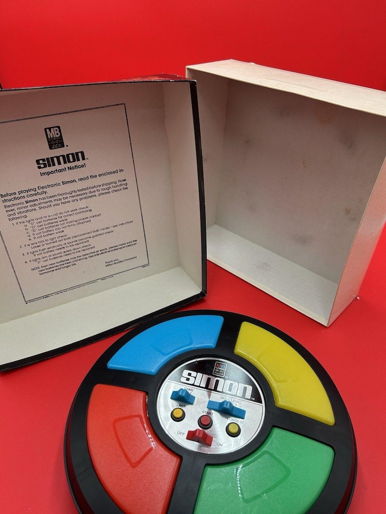 Vintage 1978 Milton Bradley Simon Electronic Game With Box BROKEN ...