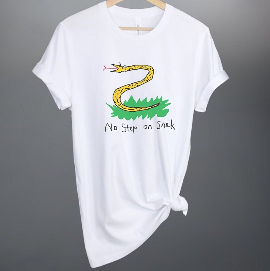 No Step on Snek T-shirt, Funny Meme Gadsden Flag Tee, 2nd Amendment Top ...