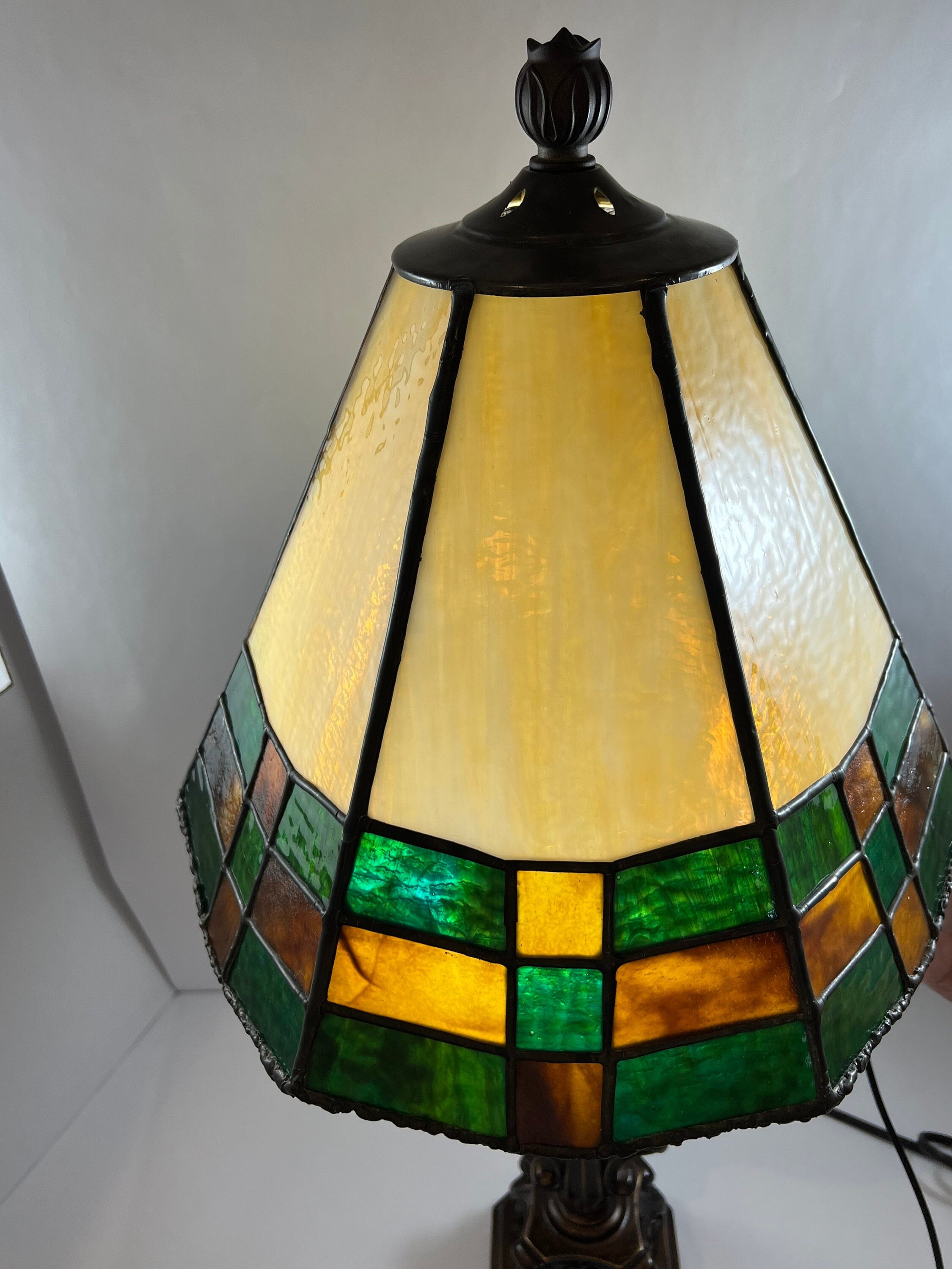 Tiffany Mission Style Stained Glass Table Lamp Shade & Lamp green ...