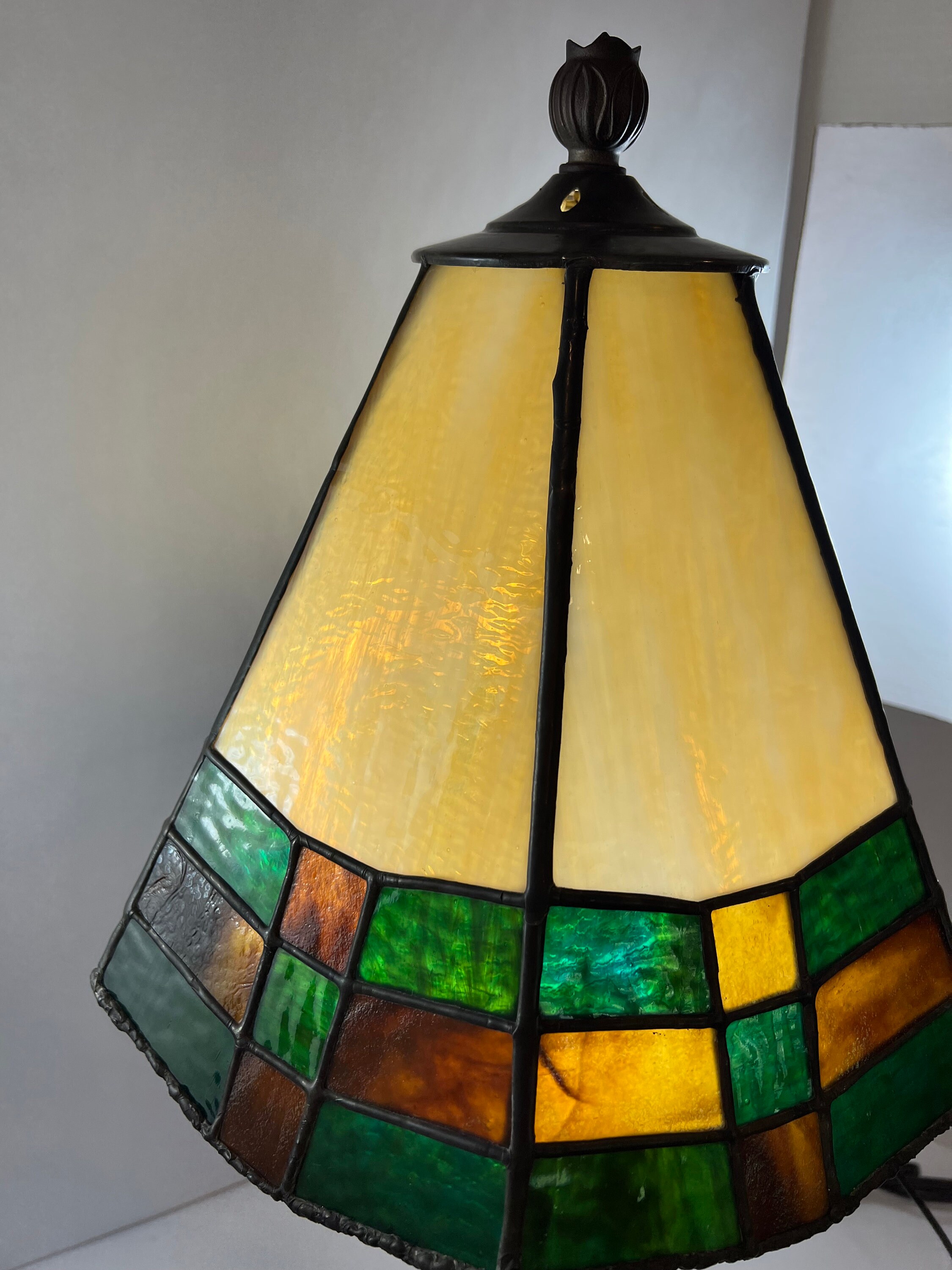 Tiffany Mission Style Stained Glass Table Lamp SHADE (green, Gold ...