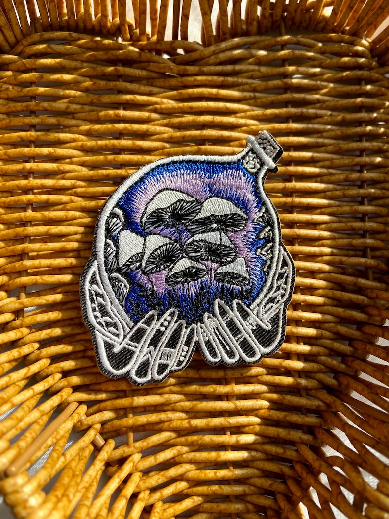 Psychedelic Mushroom Embroidered Patches // Iron on Patch // Embroidery ...