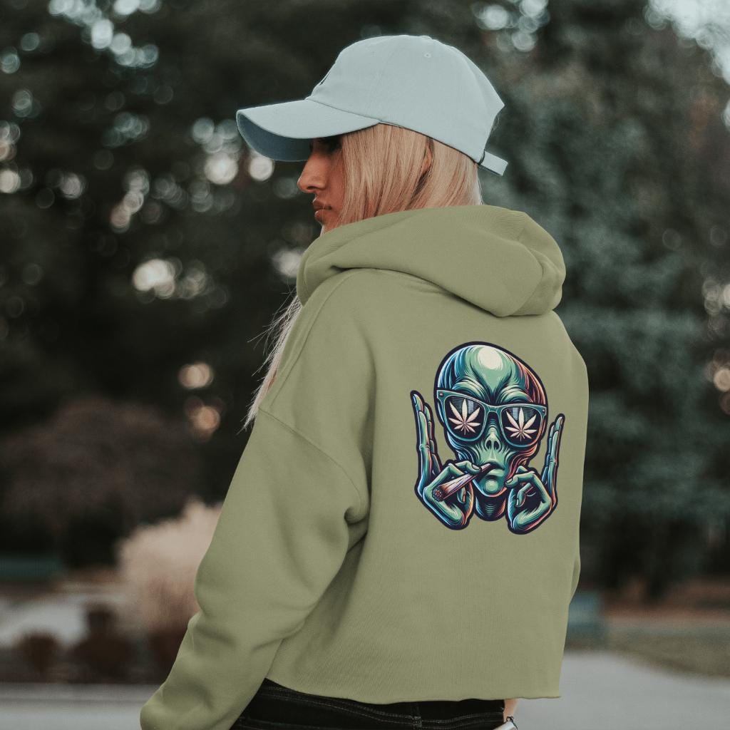 Alien Smoking Weed Svg PNG Weed Pot Leaf Ufo,sublimationdesign,cannabis ...