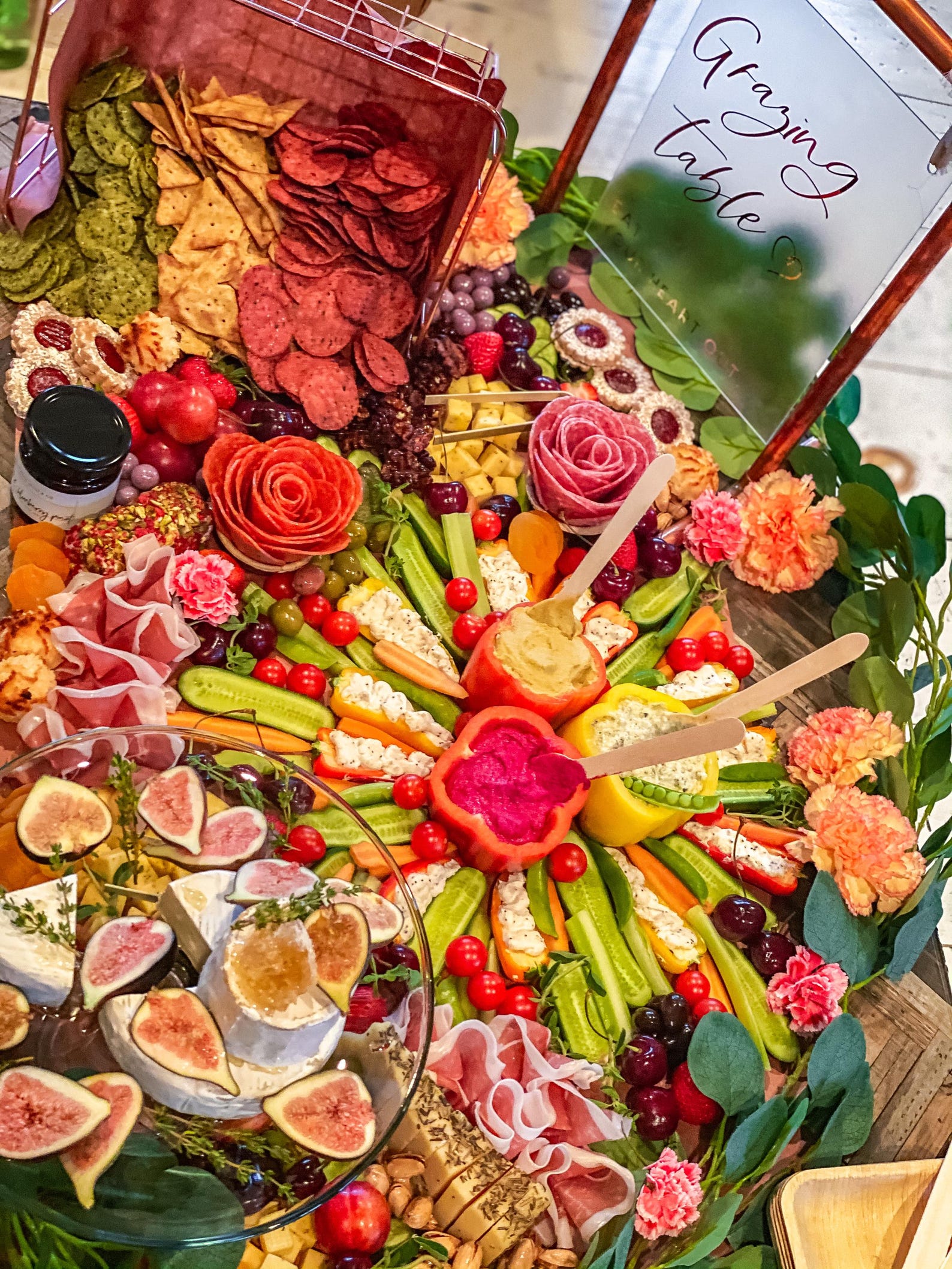 DIY Charcuterie Guide: Small Grazing Table Plan (25-50 Guests) (digital ...
