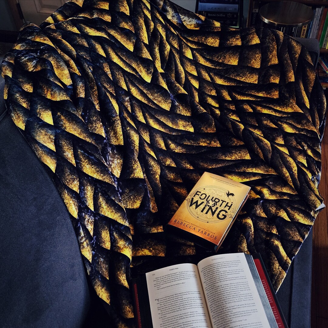 Cozy Gold Dragon Scale Reading Blanket With Crushed Velvet and White Sherpa Underside ...