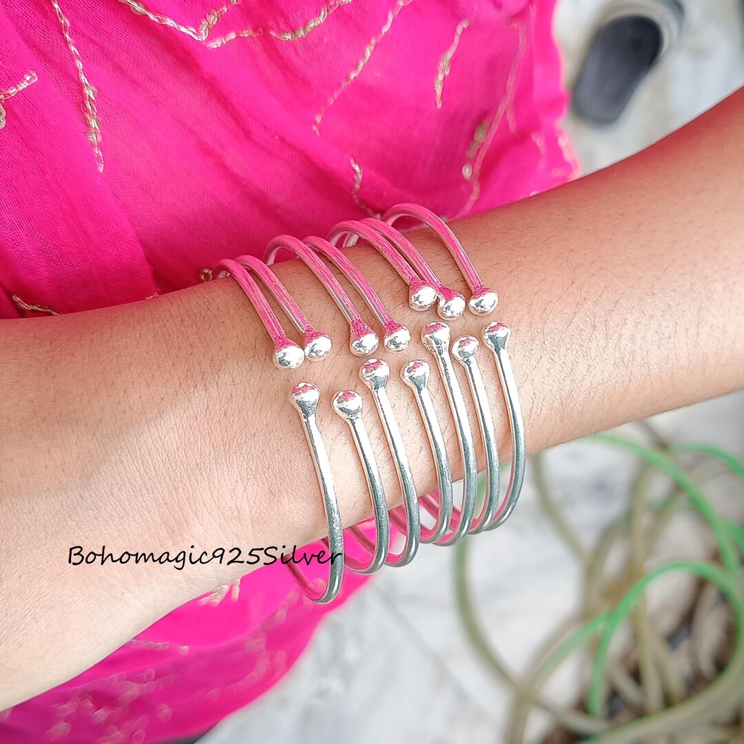 Thick West Indian Bangles, Set of 7 Bangles, 7 Day Bangles, Round ...