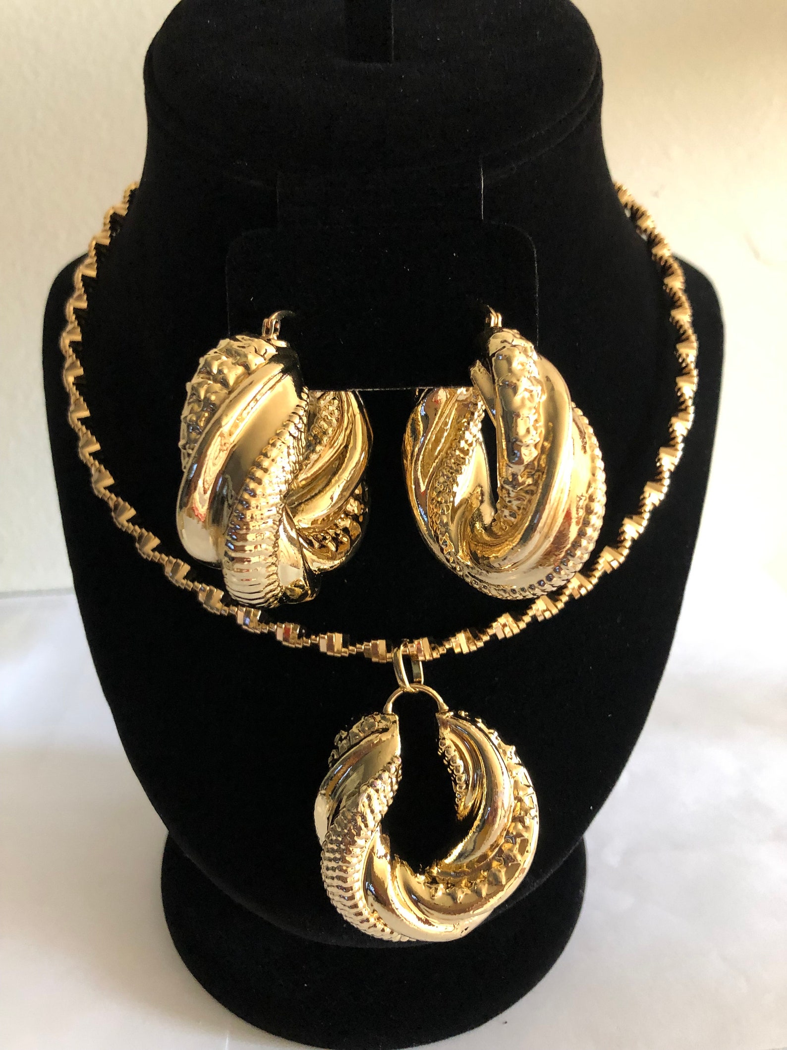 Luxury Chunky Italian Gold Design Earrings & Pendant. Non - Etsy