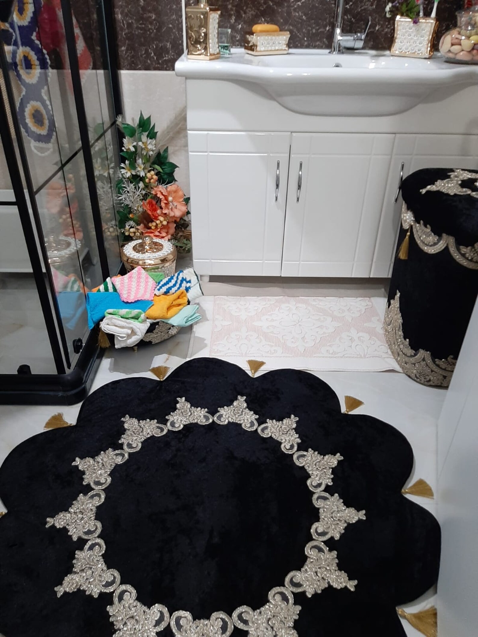 Modern Bathroom Decor Set,hotel Handmade Dirty Laundry Baskets,bathroom Accessory and Rug Set ...