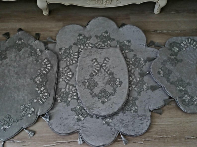 Completely Handmade Bathroom Rug Set, Decorative Ostentatious and ...