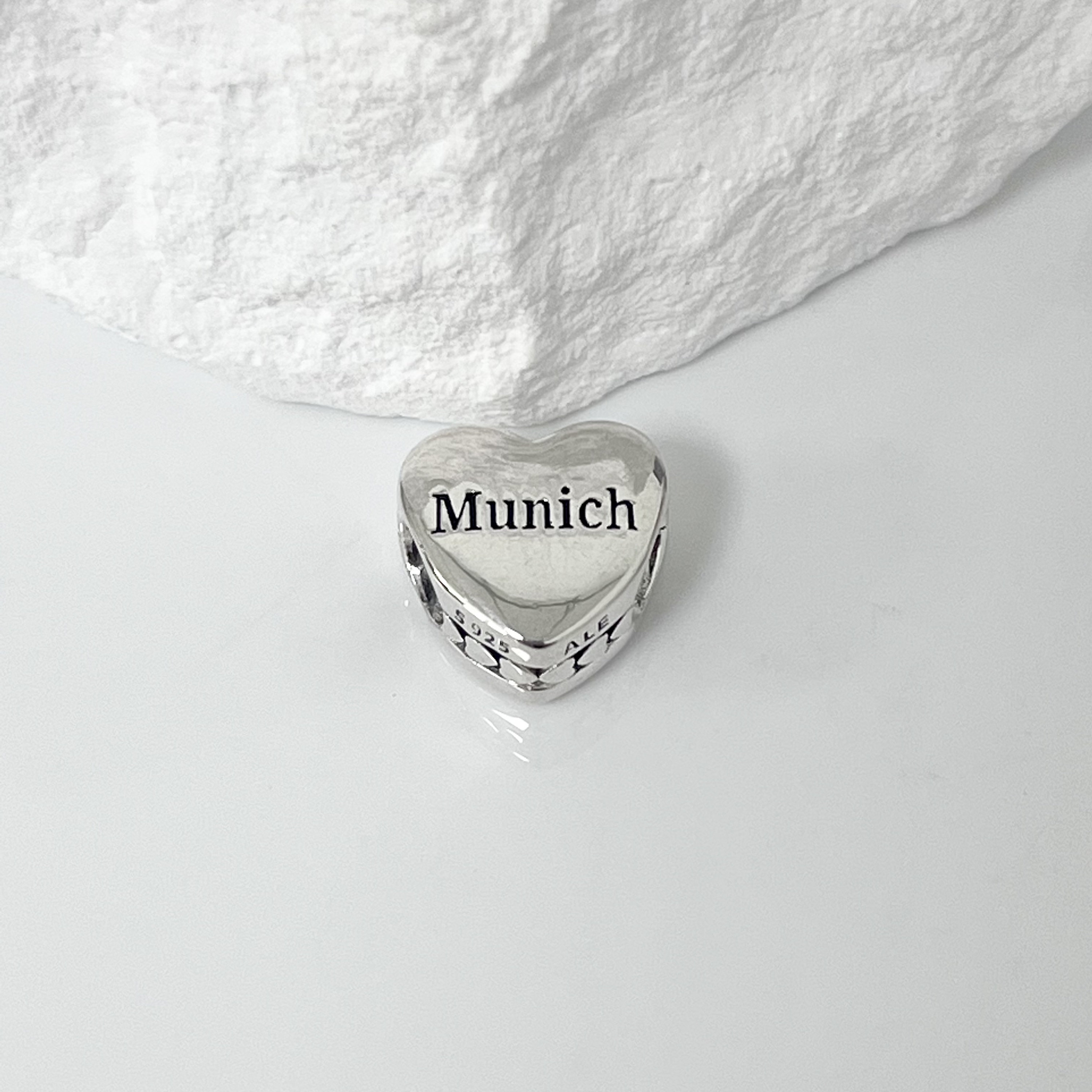 Pandora Munich, Germany Bracelet Heart Charm, Munich City Travel Bead ...