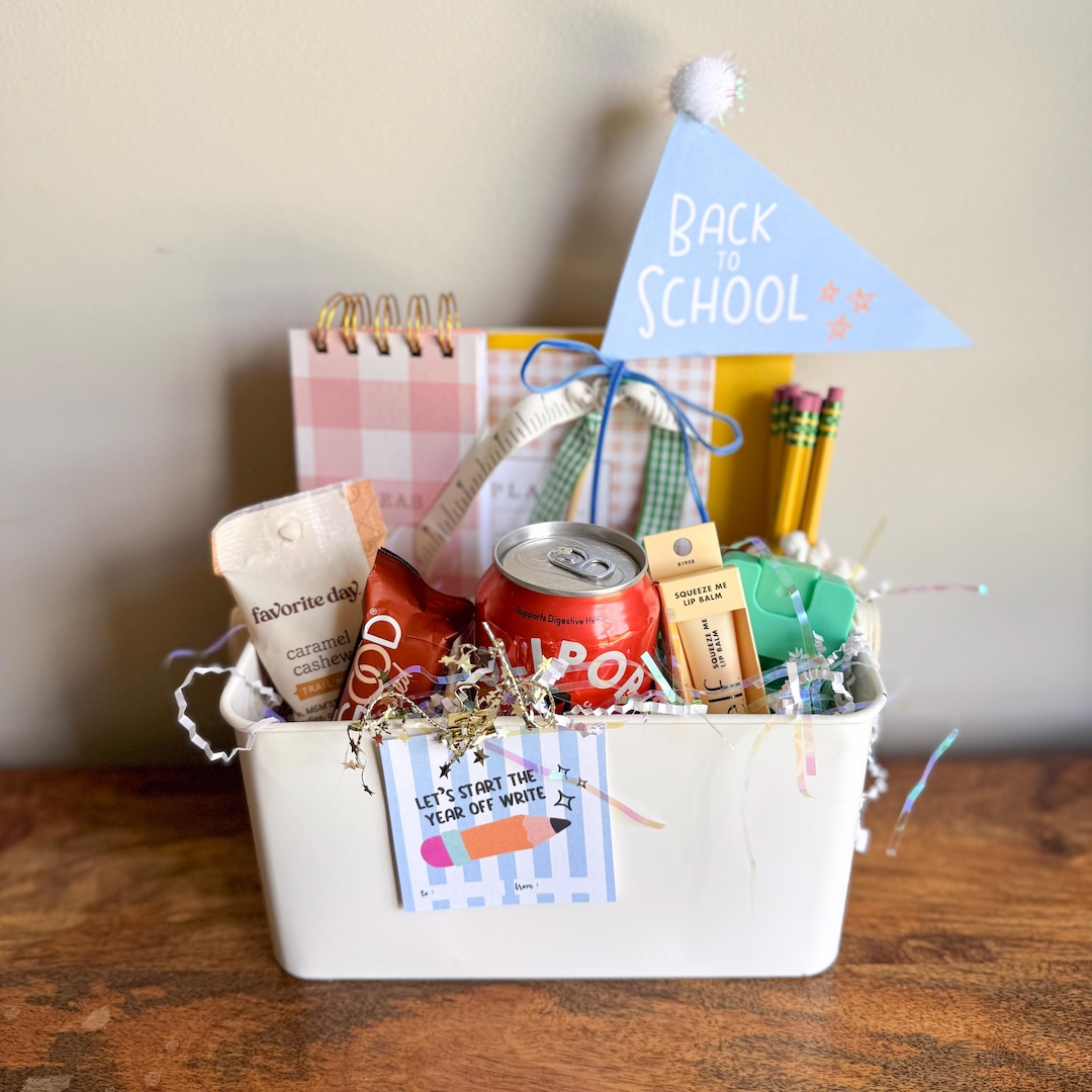 Back to School Flags, First Day of School Printable, Kids-gift Flags ...