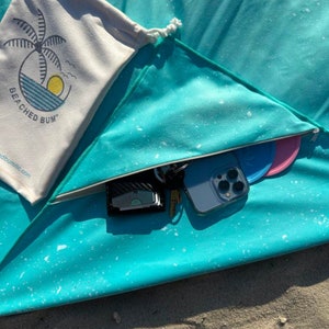 Under the Sea Hidden Zipper Pocket Towel | Beached Bum Towel | Soft Microfiber Sand Resistant ...