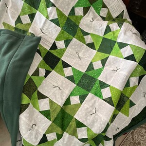 Green Star Quilt, Framed in White, Backed in Green Lux - Etsy