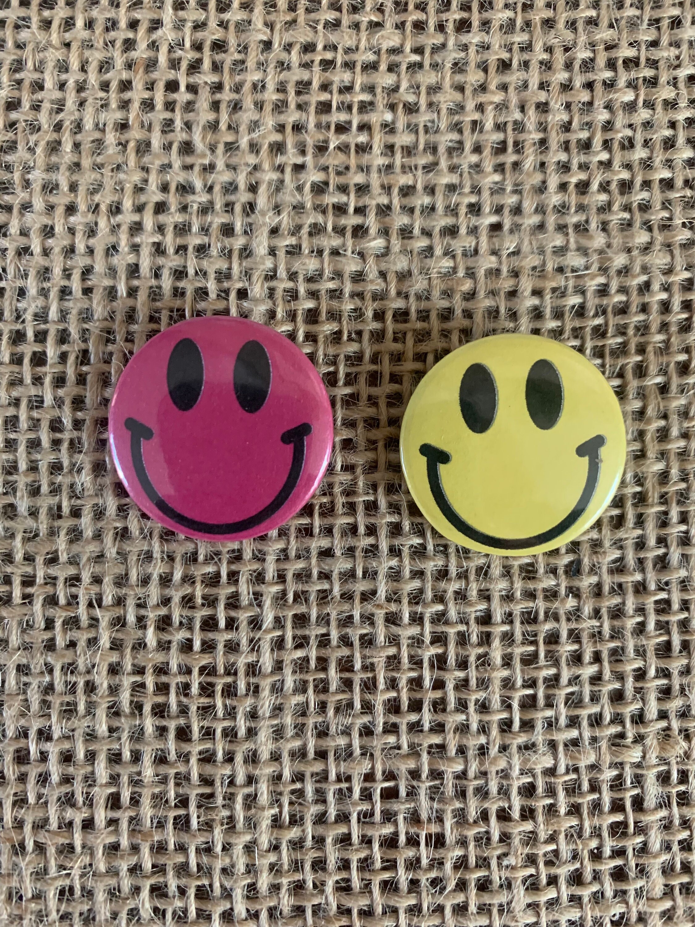 Custom Buttons in 3 Sizes With Your Photo, Image, Logo, Message, Etc ...