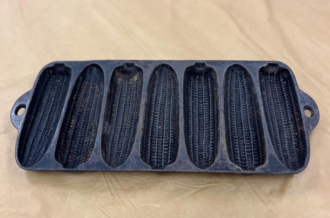 Vintage Cast Iron CORNBREAD STICK PAN. Made in the United States ...