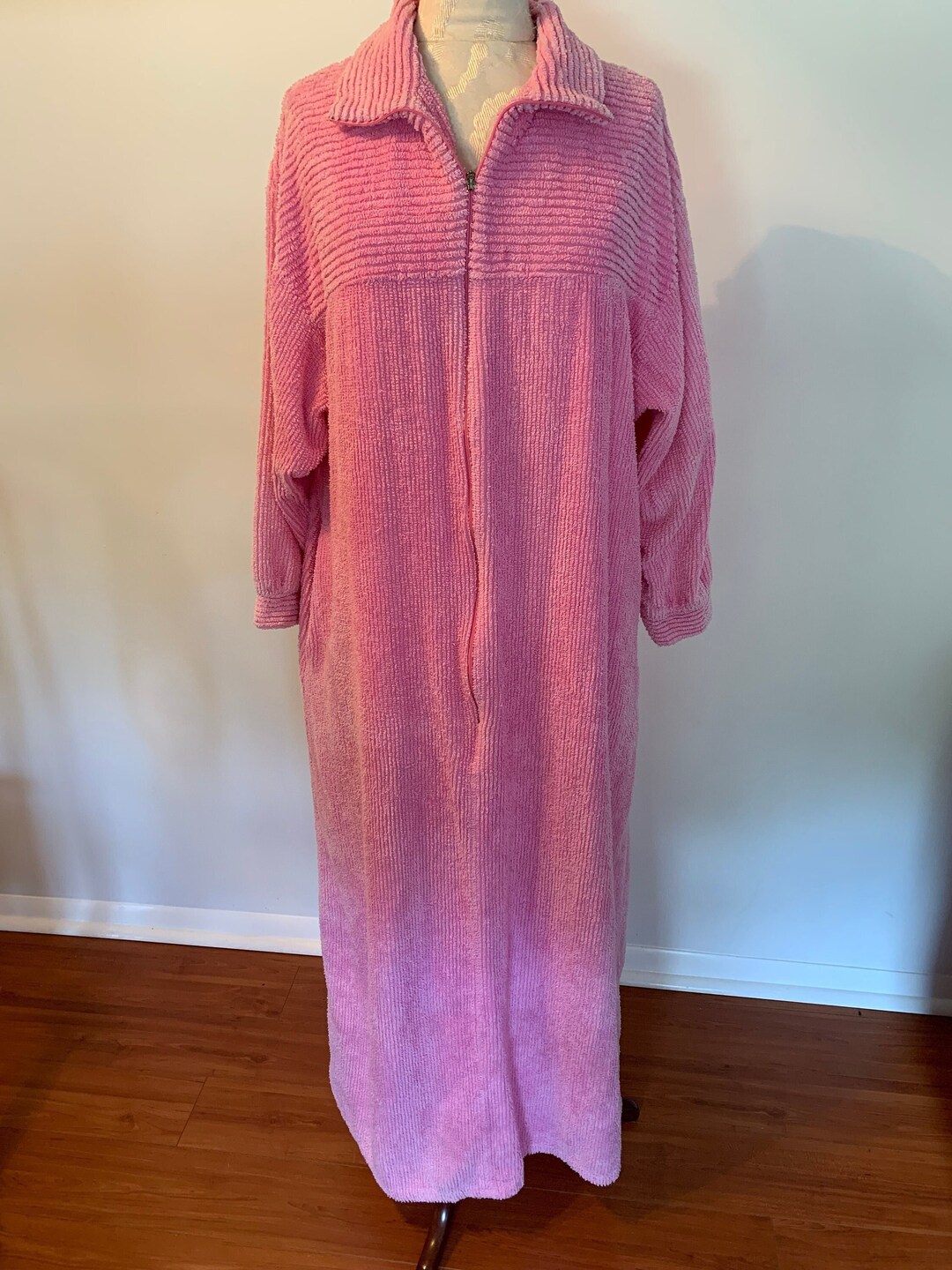 Vintage Stan Herman Pink Chenille Long Women's Long Sleeve 3/4 Zip Robe ...