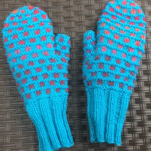 TIILITALO MITTENS Knit Pattern. Worked in the Round With Yarn Weight 4 ...