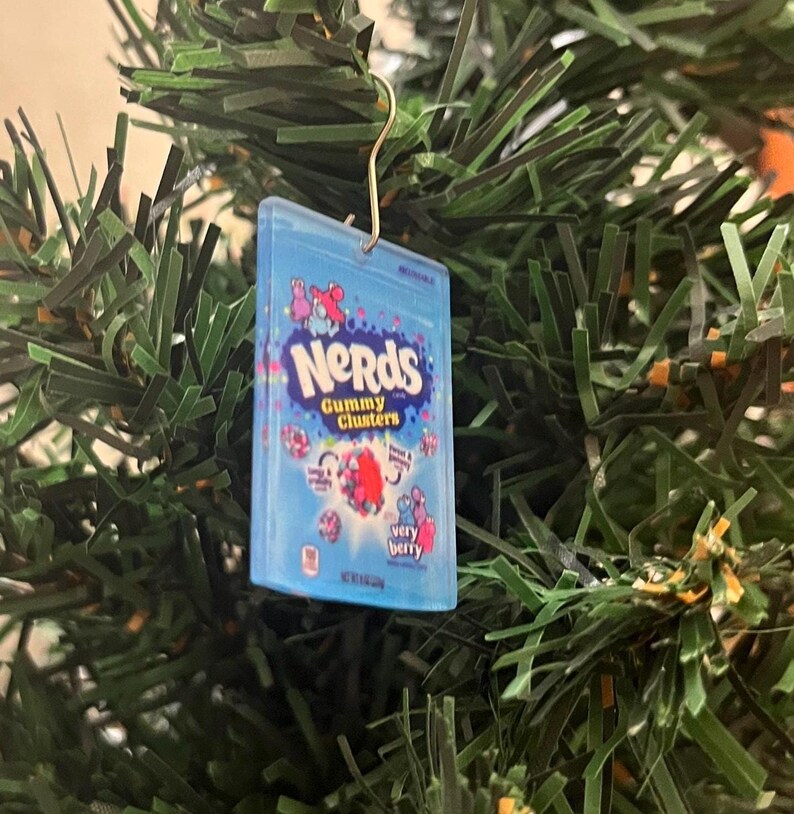 2D FLAT***** 1.25 INCH***** Nerds Gummy Clusters Christmas Tree ...