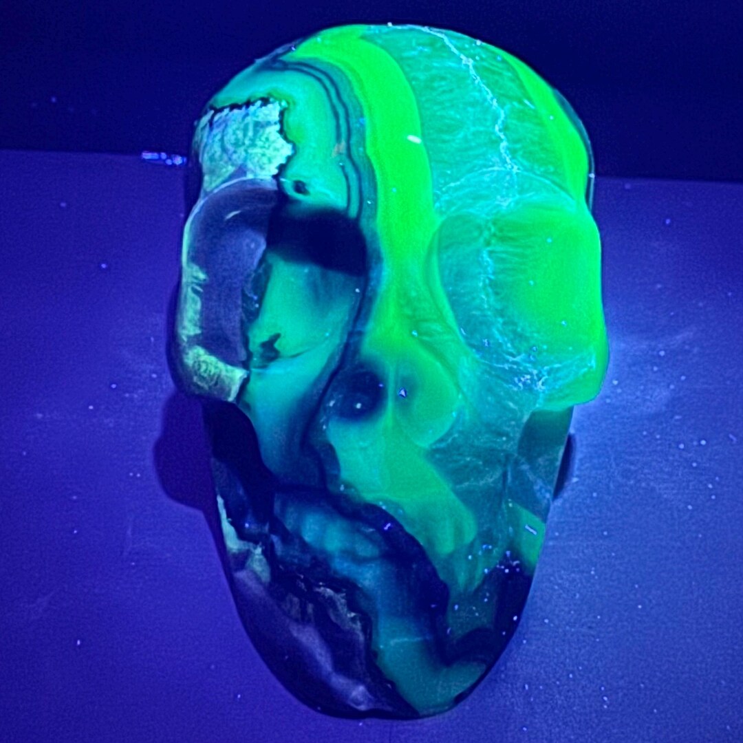 3.5” Volcano Agate UV Skull Carving - Etsy