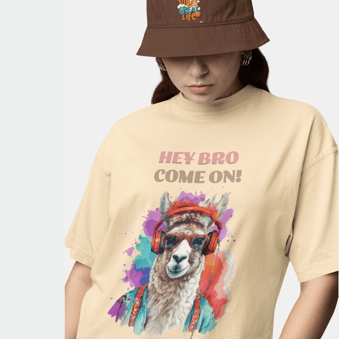 Alpaca T-shirt /alpaca Gifts/ Animal T-shirts/ Explosion of Colors/good ...