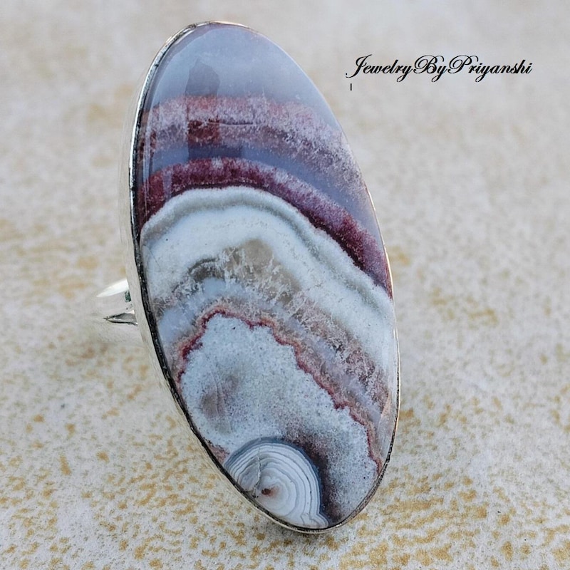 Snow White Agate Pendant - Etsy UK